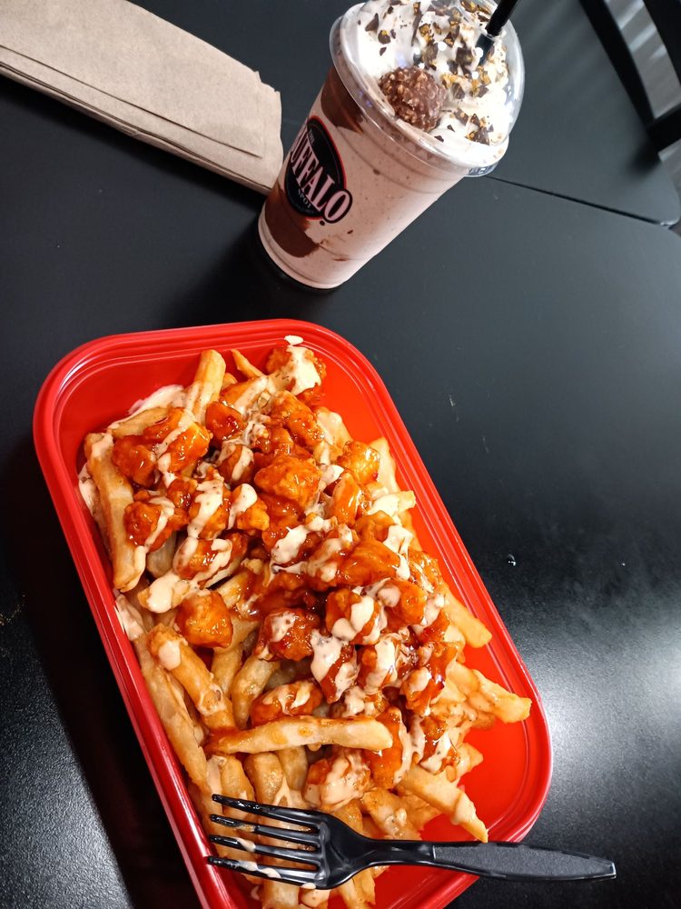 THE BUFFALO SPOT - SOUTH GATE - Updated May 2025 - 183 Photos & 171 ...