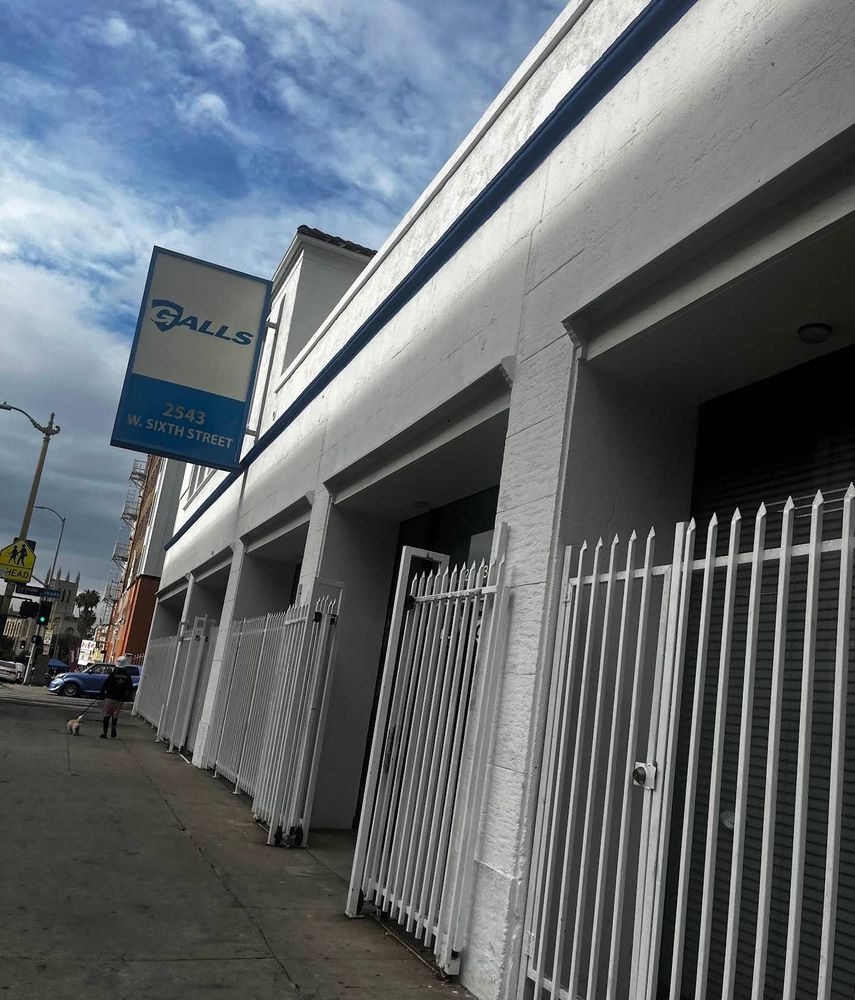 GALLS - Updated November 2025 - 12 Photos & 35 Reviews - 2543 W 6th St ...