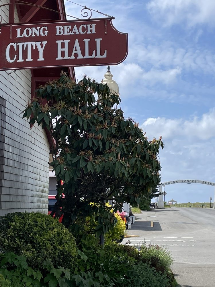 LONG BEACH - Updated May 2025 - 115 Bolstad Ave W, Long Beach ...