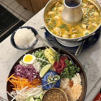 PRANAKHON THAI RESTAURANT - Updated April 2024 - 1569 Photos & 415 ...