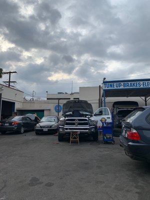 COMMUNITY AUTO CENTER - Updated October 2025 - 43 Photos & 238 Reviews ...