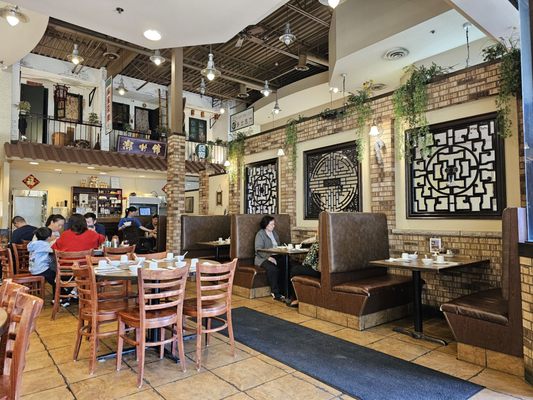 BAYVIEW COURT CHINESE RESTAURANT - Updated January 2026 - 229 Photos ...