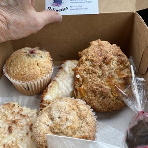 PASTRYLAND BAKERY - Updated September 2025 - 63 Photos & 89 Reviews ...