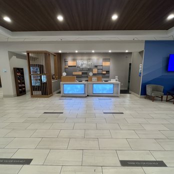 HOLIDAY INN EXPRESS LOS ANGELES - LAX AIRPORT - Updated February 2025 ...