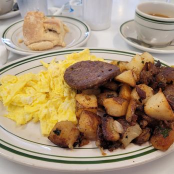 LOUIE’S CAFE - Updated June 2024 - 363 Photos & 229 Reviews - 3322 Lake ...