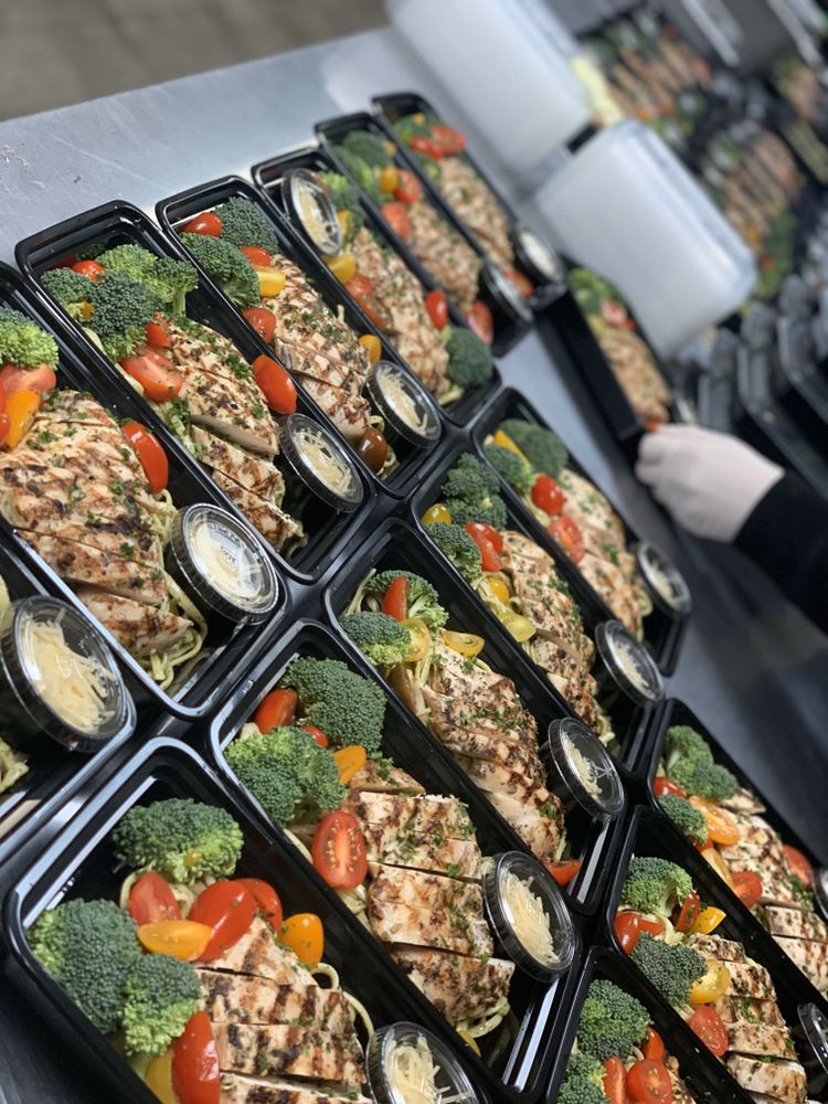 HEALTHY AND FRESH MEAL PREP - 37 Photos & 49 Reviews - 1627 E Edinger ...