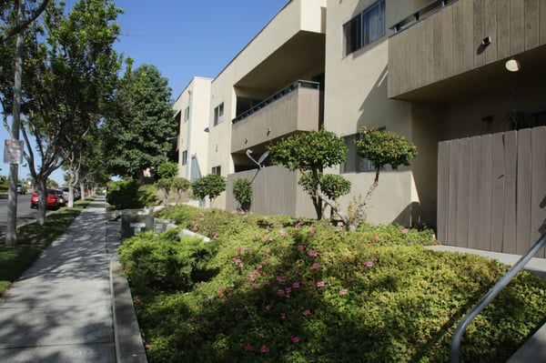 BRIARCREST APARTMENTS - Updated December 2025 - 36 Photos - 3950 Waring ...