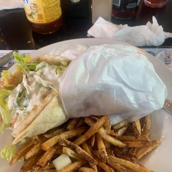Yanni’s Gyro Express Cafe - Takeout & Delivery - 97 Photos & 130 ...