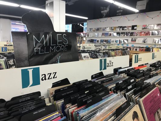 EVERYDAY MUSIC - 18 Photos & 117 Reviews - Music & DVDs - 1313 W ...