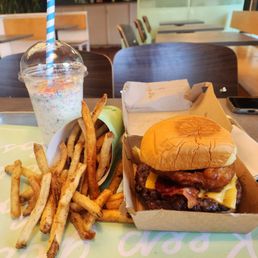 DIESEL AND DUKE - Updated October 2025 - 281 Photos & 255 Reviews - 389 ...