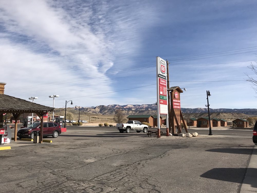 H & H HARDWARE AND FARMS TRUE VALUE - Updated July 2025 - 121 N Main St ...