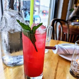 MOTT ST - Updated January 2025 - 2000 Photos & 1074 Reviews - 1401 N ...