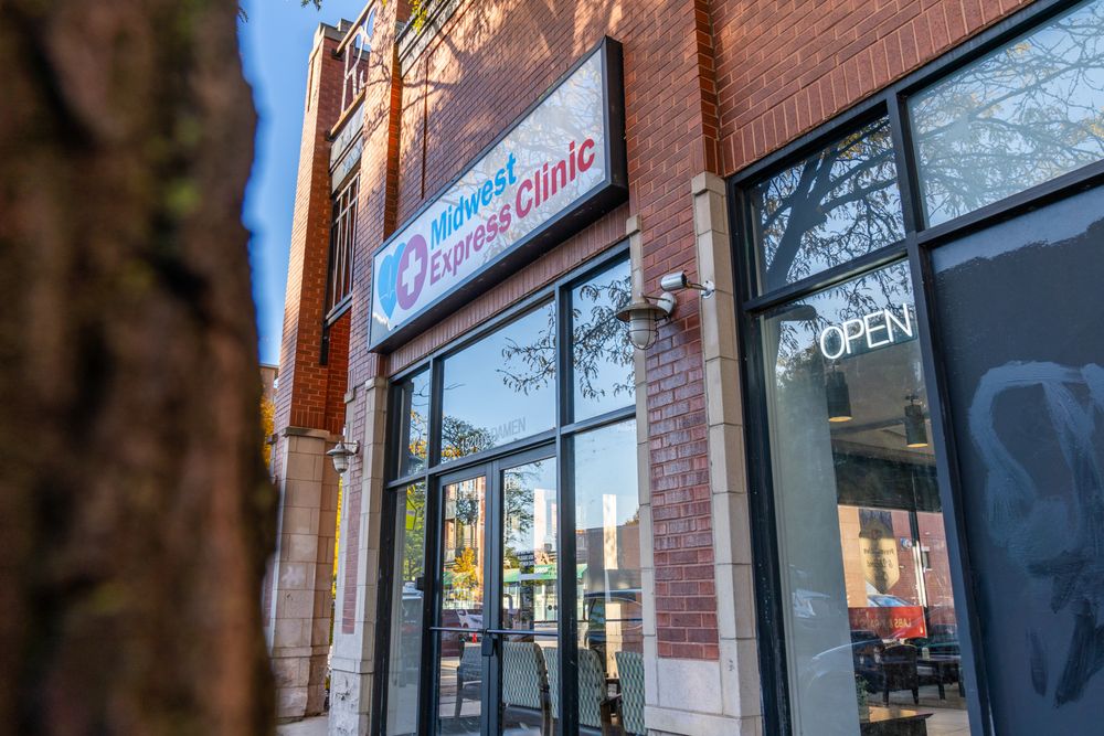 MIDWEST EXPRESS CLINIC - Updated October 2025 - 68 Reviews - 1520 N ...