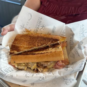 4 RIVERS SMOKEHOUSE - Updated September 2025 - 56 Photos & 68 Reviews ...