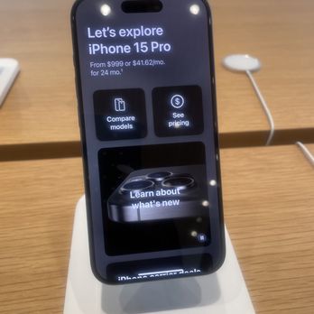 APPLE LENOX SQUARE - Updated December 2025 - 89 Photos & 312 Reviews ...