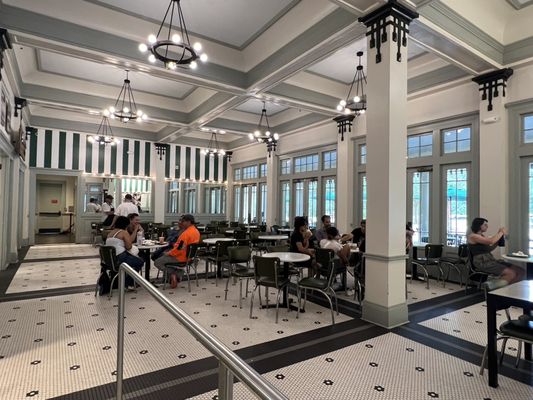 CAFE DU MONDE CITY PARK - Updated October 2025 - 756 Photos & 368 ...