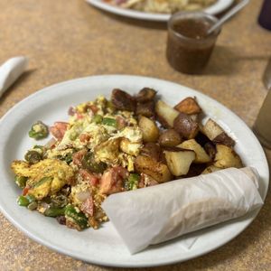 VAL’S BURGERS - Updated August 2024 - 1055 Photos & 2257 Reviews - 2115 ...