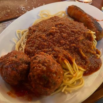 THE OLD SPAGHETTI FACTORY - Updated January 2026 - 2058 Photos & 1357 ...