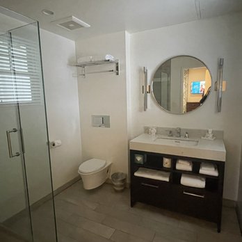 HOTEL ATWATER - Updated August 2024 - 433 Photos & 460 Reviews - 120 ...