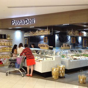 COMBEEZE - Updated December 2024 - 10 Photos - Gawler Pl, Adelaide ...