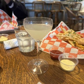 AHBA - Updated 05/2025 - 210 Photos & 125 Reviews - 2937 Bristol St ...