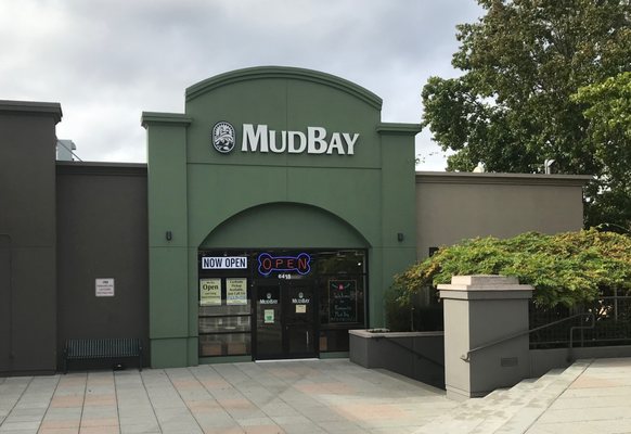 MUD BAY - Updated January 2026 - 10 Photos - 6415 12th Ave NE, Seattle ...