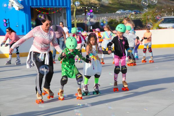 RINGER’S ROLLER RINK - Updated December 2024 - 175 Photos & 104 Reviews ...