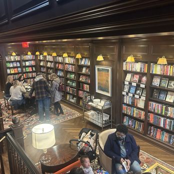 FLYLEAF - Updated October 2025 - 225 Photos & 75 Reviews - 92 Kercheval ...