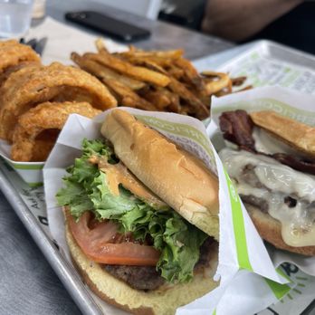 BURGERFI - Updated December 2025 - 36 Photos & 39 Reviews - 7431 Miami ...