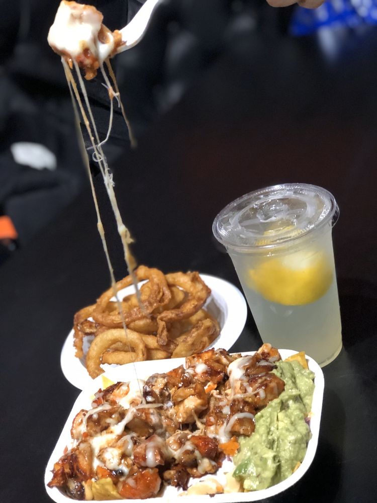 GRILLIES - 23 Photos - 149 Dundas Street E, Toronto, Ontario - Mexican ...