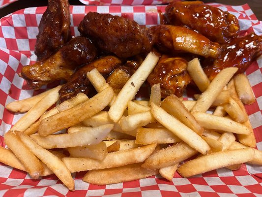 WING TOWN - Updated October 2025 - 35 Photos & 85 Reviews - 4271 Fm ...