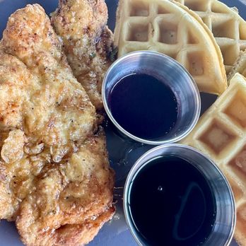 MISFIT KITCHEN - Updated October 2025 - 140 Photos & 77 Reviews - 111 N ...