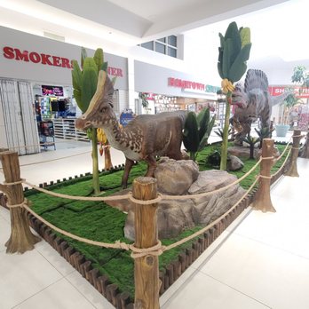 WOODSIDE SQUARE - Updated January 2026 - 134 Photos & 29 Reviews - 1571 ...