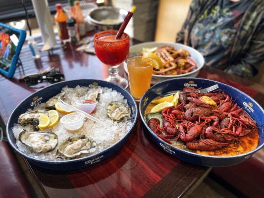 FISH N’ TAILS OYSTER BAR - Updated November 2025 - 136 Photos & 165 ...