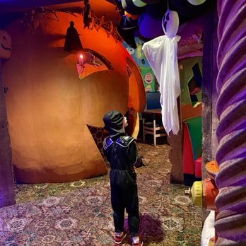 MAGIC TIME MACHINE - Updated January 2025 - 593 Photos & Average of 3.1 ...