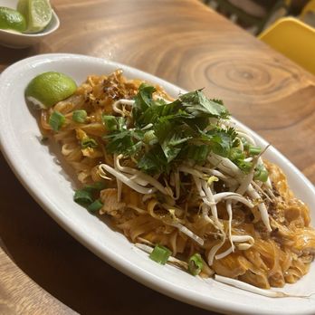 RICKY THAI BISTRO - Updated December 2024 - 420 Photos & 740 Reviews ...