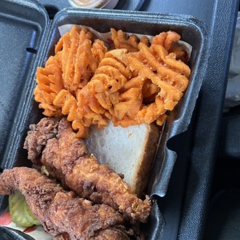 URBAN BIRD HOT CHICKEN - Updated December 2024 - 62 Photos & 55 Reviews ...