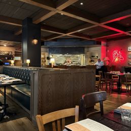 LITTLE WEST TAVERN - Updated September 2025 - 213 Photos & 114 Reviews ...