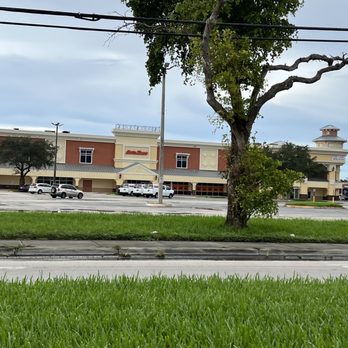 LAUDERHILL MALL - Updated November 2025 - 24 Photos - 1267 NW 40th Ave ...