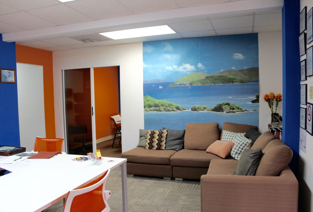 ISLA LANGUAGE - Updated December 2025 - 18 Photos - Calle Quisqueya 50 ...