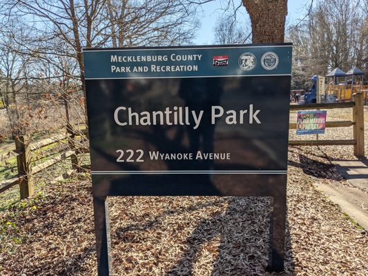 CHANTILLY PARK - Updated January 2026 - 15 Photos - 222 Wyanoke Ave ...