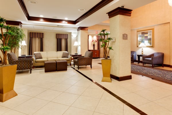 HOLIDAY INN EXPRESS & SUITES TOWER CENTER NEW BRUNSWICK - Updated ...