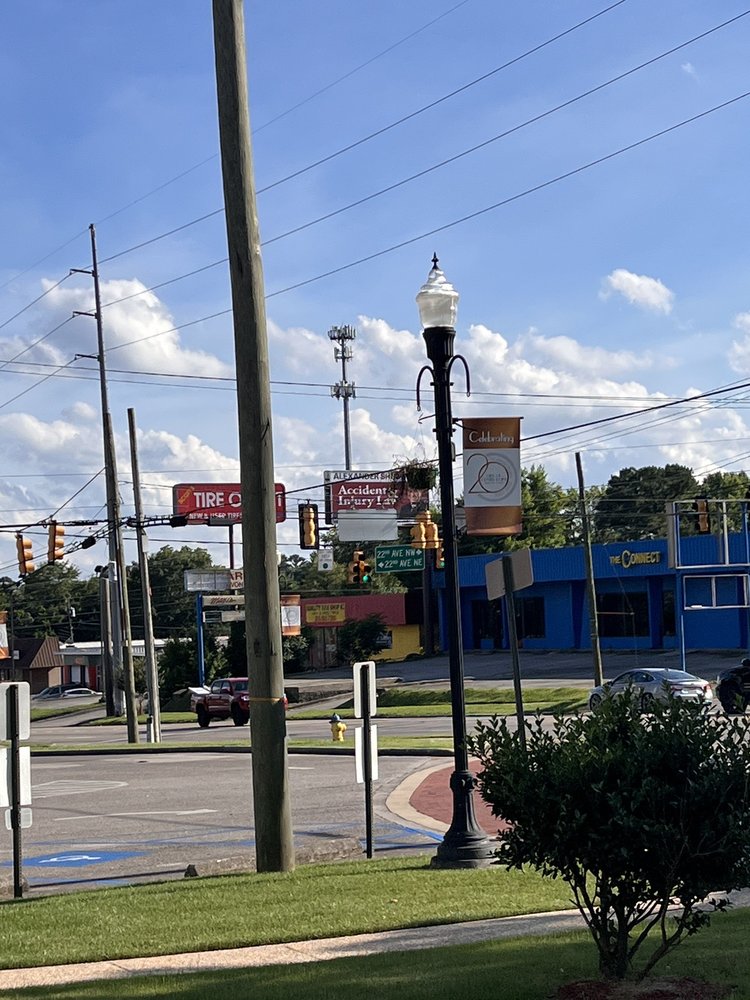 CENTER POINT ALABAMA - Updated November 2025 - 11 Photos - 2209 Center ...