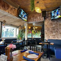 OCTOPUS KITCHEN - Updated December 2025 - 472 Photos & 289 Reviews ...