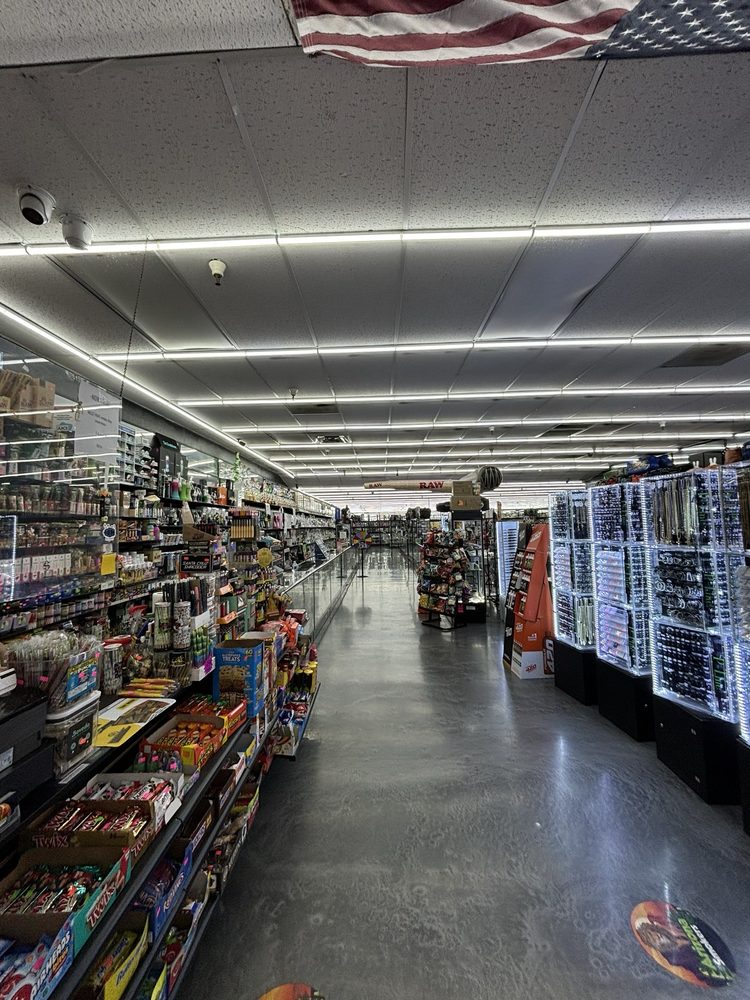 ARIZONA SMOKERS - Updated June 2026 - 59 Photos & 54 Reviews - 6670 W ...