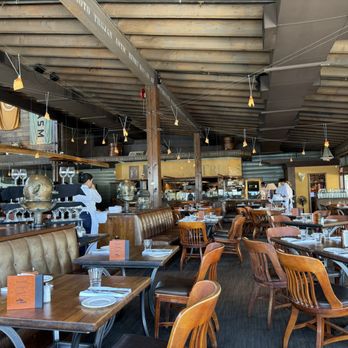 CARDERO’S RESTAURANT & MARINE PUB - Updated April 2025 - 923 Photos ...