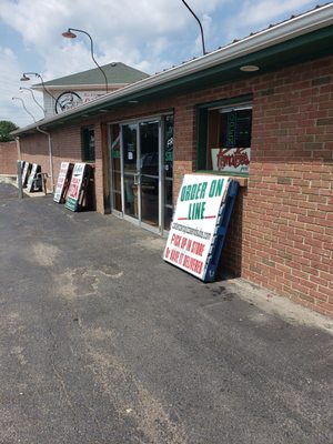 CATANZARO’S PIZZA & SUBS - 33 Photos & 52 Reviews - 433 Dayton Ave ...