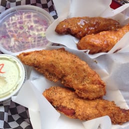 WINGBUCKET - Updated December 2025 - 559 Photos & 630 Reviews - 1200 ...