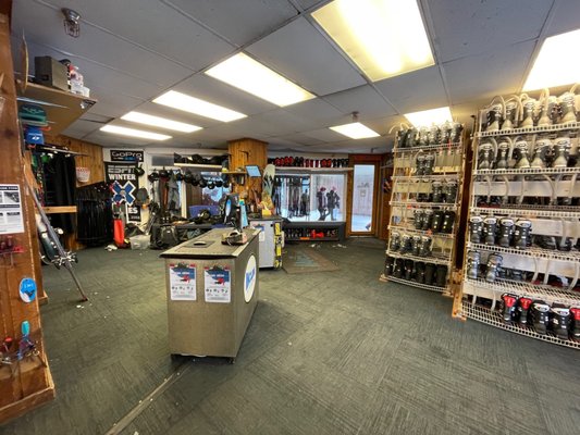 INCLINE SKI SHOP - Updated December 2025 - 16 Photos & 43 Reviews - 1 ...