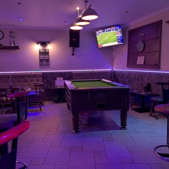 FAT CATS - Updated April 2024 - Rua de Dunfermline, 9, Albufeira ...